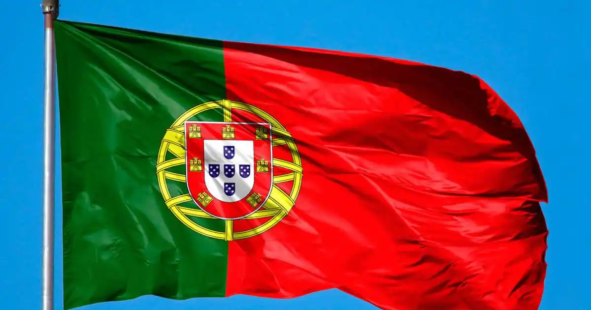 THE SEVEN CASTLES OF THE PORTUGUESE FLAG